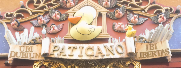 El Paticano: culto al pato de goma, dios de los imperfectos - Nokton ...